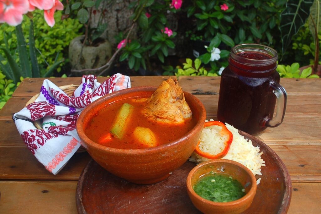 Pepián de pollo – Rinconcito Chapín